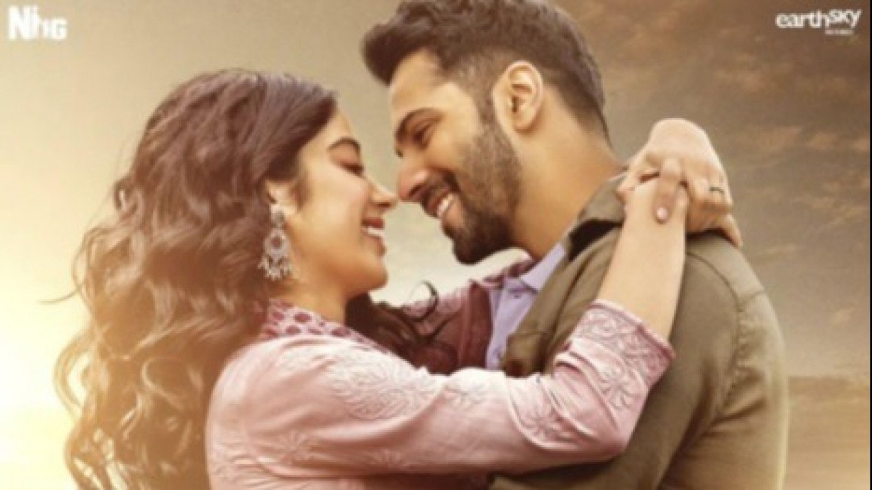 Keren! Varun Dhawan dan Janhvi Kapoor Lakukan Grand Screening Film ... Keren! Varun Dhawan dan Janhvi Kapoor Lakukan Grand Screening Film ...