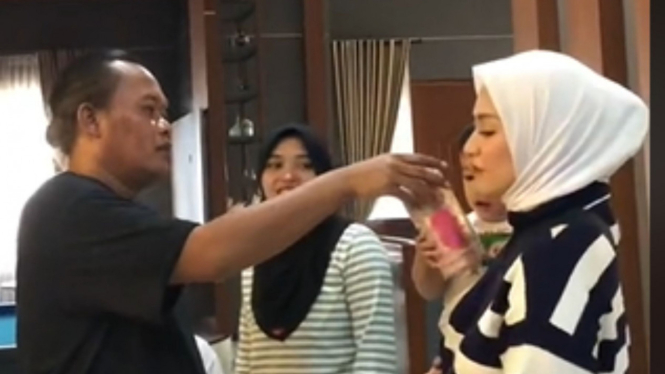 Bertemu dengan Sule, Nathalie Holscher Didoakan Rujuk
