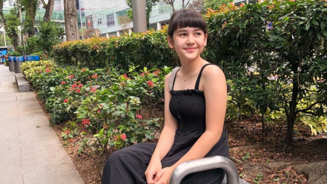 Pakai Sport Bra, Sandrinna Michelle Gak Terima Disuruh Tutup Aurat Pakai Sport Bra, Sandrinna Michelle Gak Terima Disuruh Tutup Aurat