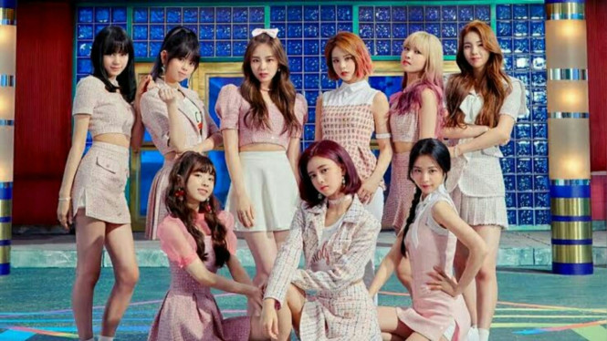 Bakal Debut di Korea, NiziU Raih Best Pop Video di MTV VMAJ 2023