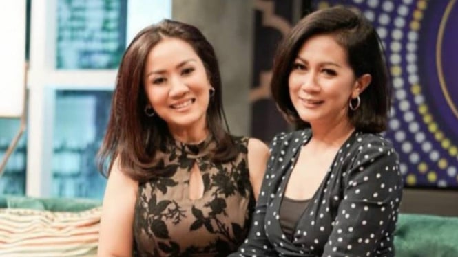 Hot Mom! 9 Potret Menggoda Tante Atien, Gak Kalah Sama Tante Ernie | Halaman 3