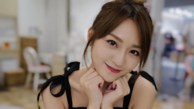 8 Pesona Bella Lam Jadi Sorotan Usai Ibunya Diduga Sering Sewa Gigolo