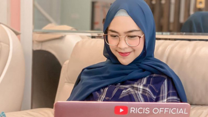 8 Sumber Kekayaan Ria Ricis, Geluti Banyak Bidang Beromset Fantastis!