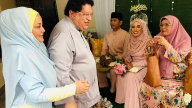 5 Fakta Bom Seks Enny Beatrice, Pindah Agama & No. 4 Buat Tercengang ... 5 Fakta Bom Seks Enny Beatrice, Pindah Agama & No. 4 Buat Tercengang ...