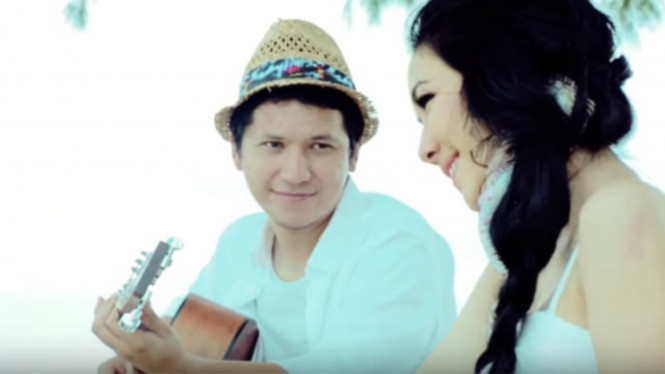 7 Potret Mesra Gading Marten dan Gisel, Cerai Karena Dugaan Selingkuh?