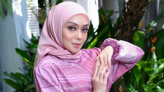 Jarang Diketahui! 5 Artis Indonesia Berasal dari Banjarmasin, Ada Adik-Kakak | Halaman 3