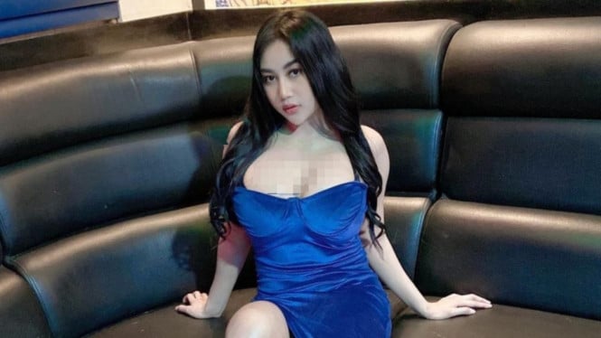 5 Potret Pamela Safitri Pamer Dada 'Durian King', Puting Mengintip!