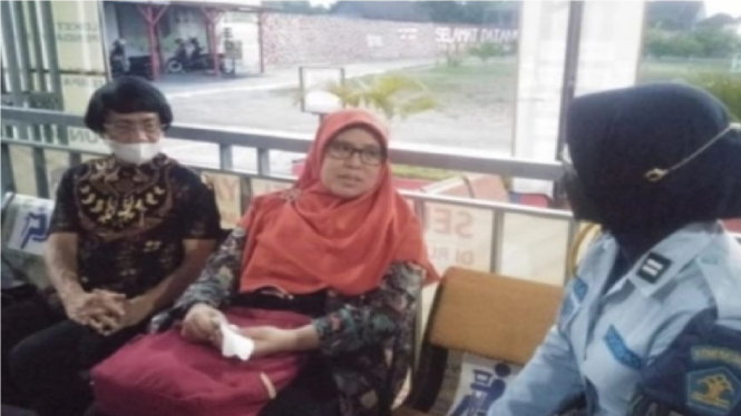 Kak Seto Ditolak saat Kunjungi AV Ibu yang Melahirkan, Netizen: Caper! Kak Seto Ditolak saat Kunjungi AV Ibu yang Melahirkan, Netizen: Caper!