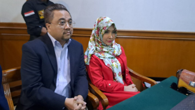 Hadir di Sidang Cerai Perdana, Roro Fitria di Kawal Ketat Bodyguard