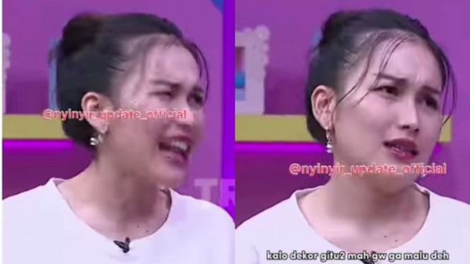 Heboh Menangis Saat Bernyanyi, Ayu Ting Ting Sakit Hati Gagal Menikah Heboh Menangis Saat Bernyanyi, Ayu Ting Ting Sakit Hati Gagal Menikah
