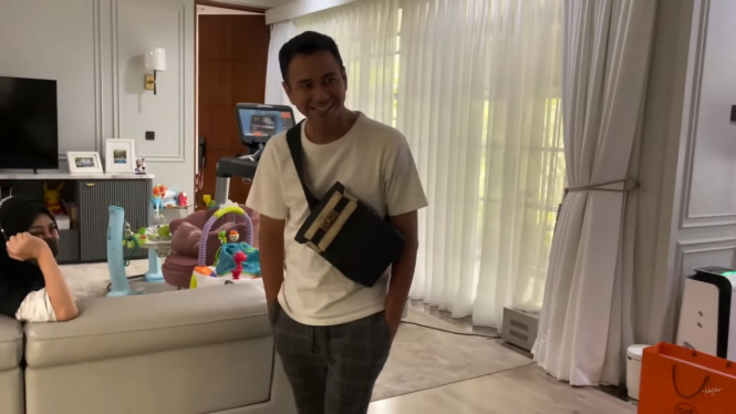 Wow! Segini Biaya Parkir dan Bahan Bakar yang Dikeluarkan Raffi Ahmad ... Wow! Segini Biaya Parkir dan Bahan Bakar yang Dikeluarkan Raffi Ahmad ...