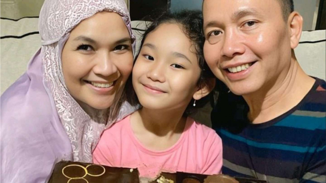 10 Potret Ulang Tahun Bilqis Khumairah Razak, Ayu Ting Ting Berdoa ke ... 10 Potret Ulang Tahun Bilqis Khumairah Razak, Ayu Ting Ting Berdoa ke ...