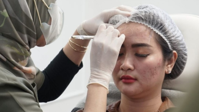 Asal Suami Senang, Vega Darwanti Tak Pikirkan Biaya Perawatan Wajah Asal Suami Senang, Vega Darwanti Tak Pikirkan Biaya Perawatan Wajah
