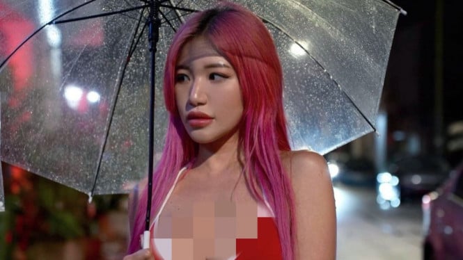 8 Potret Seksi Ms Pui Yi, Mantan Creator Onlyfans Kini Bintangi Film Pulau Terkutuk