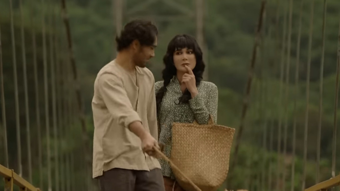 6 Potret Luna Maya Jadi Suzanna Di Film Suzanna Malam Jumat Kliwon Mirip Banget Aslinya
