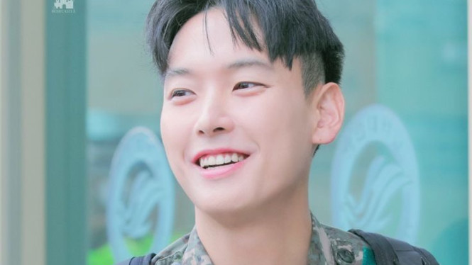 Rowoon Hengkang, Inseong SF9 yang Baru Selesai Wamil Ungkap Ini