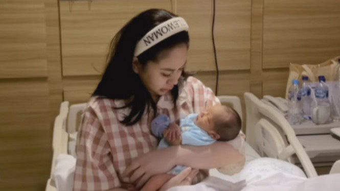 Terkuak Nama Anak Denise Chariesta, Penuh Makna