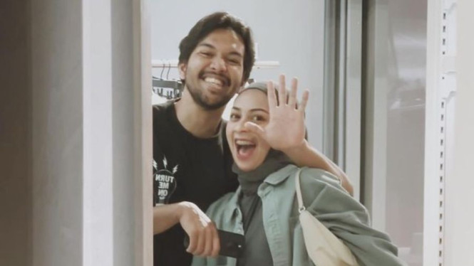 Sebar Fitnah, Ira Nandha Minta Report Akun Instagram Palsu Elmer Syaherman | Halaman 2