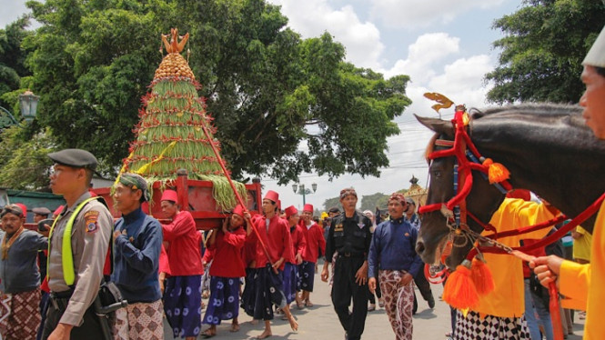7 Tradisi Malam Takbiran di Indonesia, Mana yang Paling Meriah?