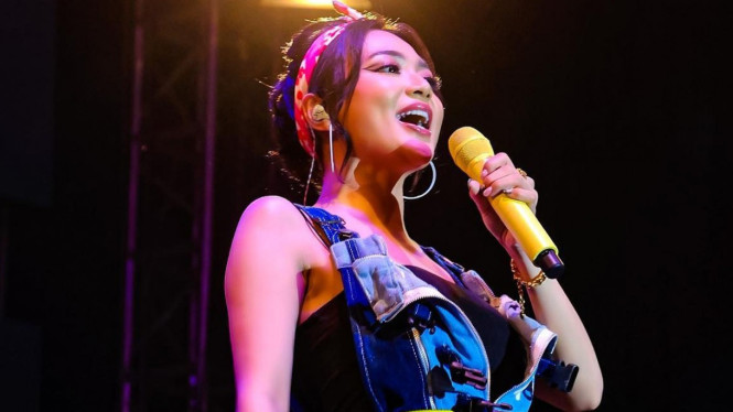 Nyesek, Wika Salim Menangis Bawakan Lagu Bintang Kehidupan di Panggung! Ini Penyebabnya