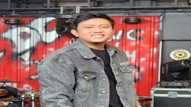 Biodata Lengkap, Profil Denny Caknan Terbaru Artis Dangdut