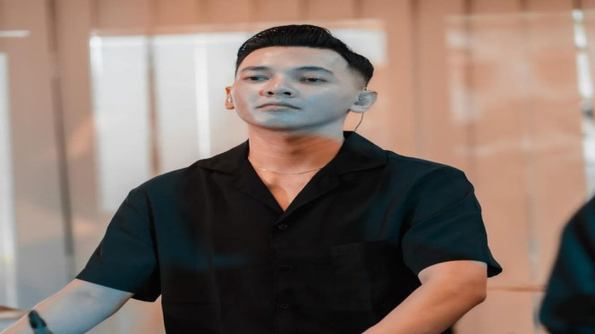 Biodata Lengkap, Profil Dory Harsa Terbaru Artis Dangdut