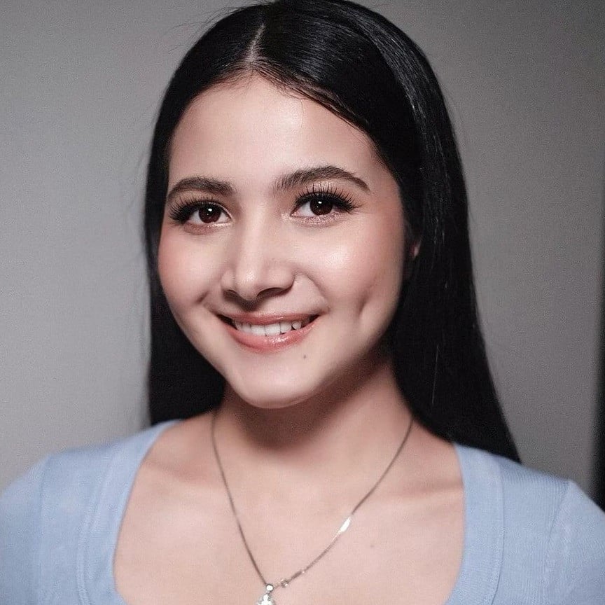 Biodata Lengkap, Profil Bulan Sutena Terbaru Artis Dangdut