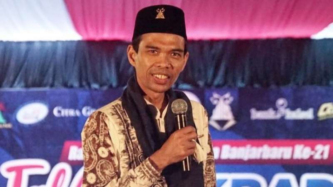 Ustadz Abdul Somad: Ada 6 Janji Allah untuk Orang Rajin Istighfar Ustadz Abdul Somad: Ada 6 Janji Allah untuk Orang Rajin Istighfar