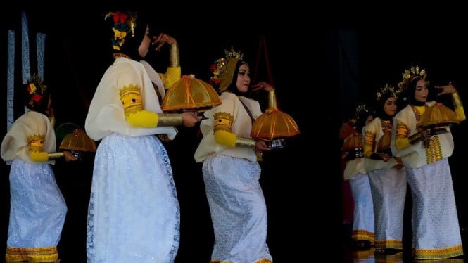 Filosofi di Balik Gerak Halus Tari Bosara dari Sulawesi Selatan