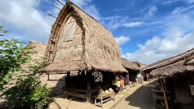 Desa Sade Lombok, Desa Adat Instagramable yang Masih Tradisional