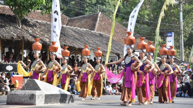 Seren Taun, Pesta Syukur Panen dan Harmoni Alam Budaya Sunda