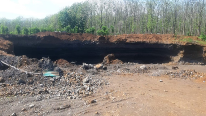 Polda Jatim Libas Tambang Ilegal Milik Pepeng di Desa Bangsring Setelah ...