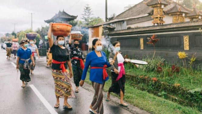 Pesona Keindahan Abadi Desa Adat Pinge