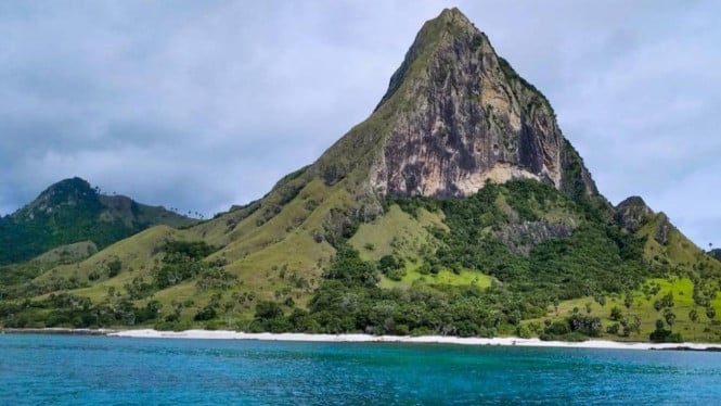 Nuca Molas Jadi Jurassic Park ala Pulau Flores