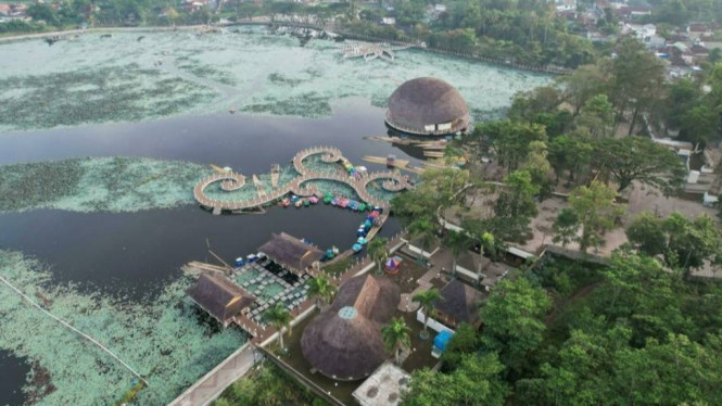 Harmoni Keindahan Alam dan Legenda Situ Bagendit