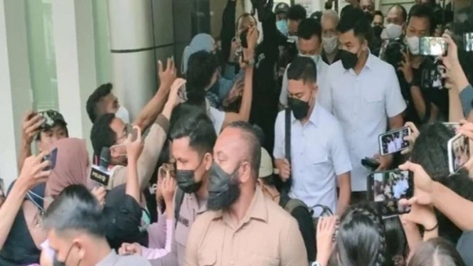 Penampakan 5 Ajudan Ferdy Sambo Usai Diperiksa Komnas HAM