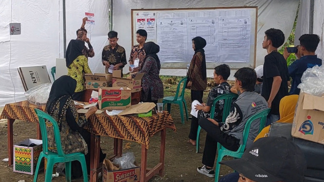 Pasangan Andika-Nanang Dibantai di TPS Dekat Ponpes Milik Menteri PDT ...