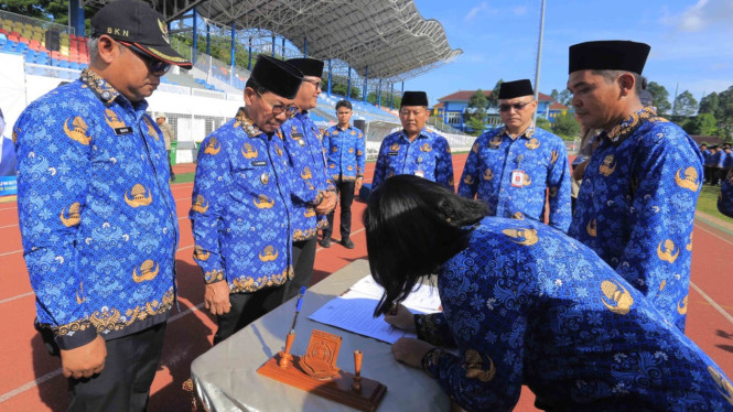 Kota Tangerang Serahkan SK Pengangkatan pada 5.591 PPPK Paruh Waktu