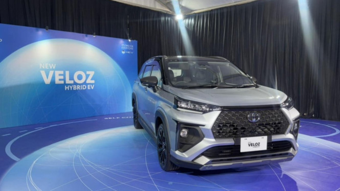 Test Drive Toyota Veloz dan Daihatsu Rocky Hybrid Serta Layanan ...