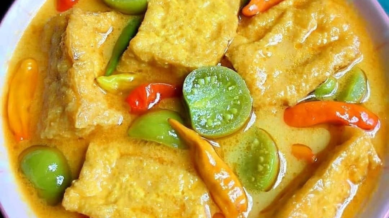 Foto Sayur Tahu Kuning Pedas, Resep Khas Jawa, Bumbunya Meresap, Bikin ...