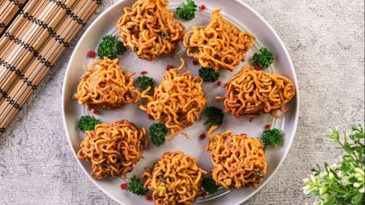 Foto Ide Jualan Bola-Bola Mi, Camilan Hemat dan Nikmat Maksimal!