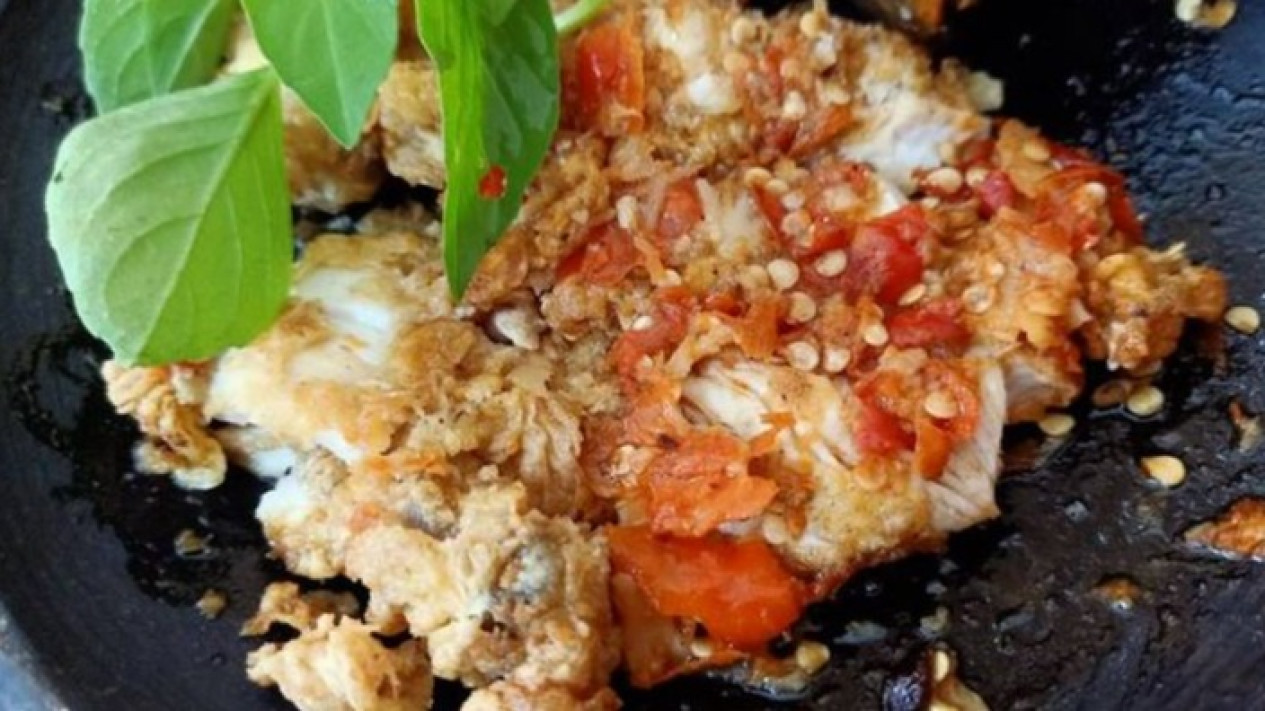 Foto Ayam Geprek Crispy Sambal Korek, Resep Pedas Renyah Bikin Nagih