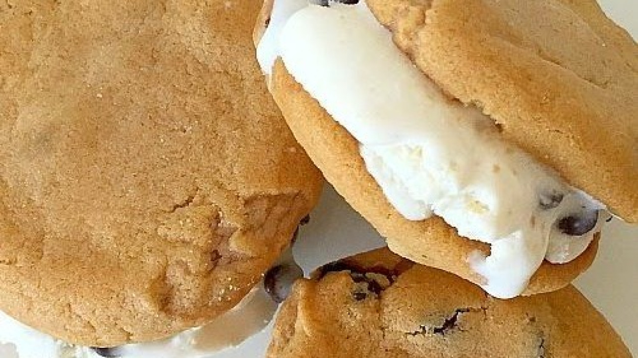 Foto 7 Cara Seru Nikmati Soft Chewy Cookies, Bikin Ngemil Jadi Makin Asik!