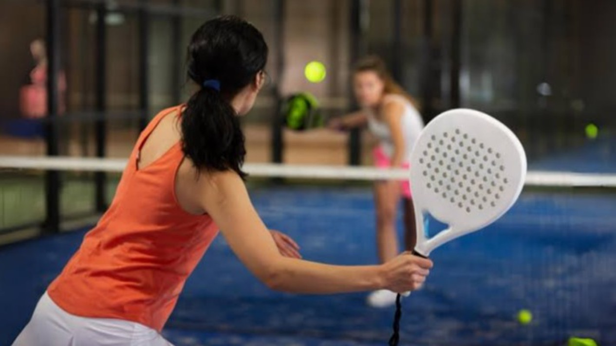 Foto Padel dan Tenis, Sekilas Mirip Tapi Ternyata Beda dan Ini Perbedaannya