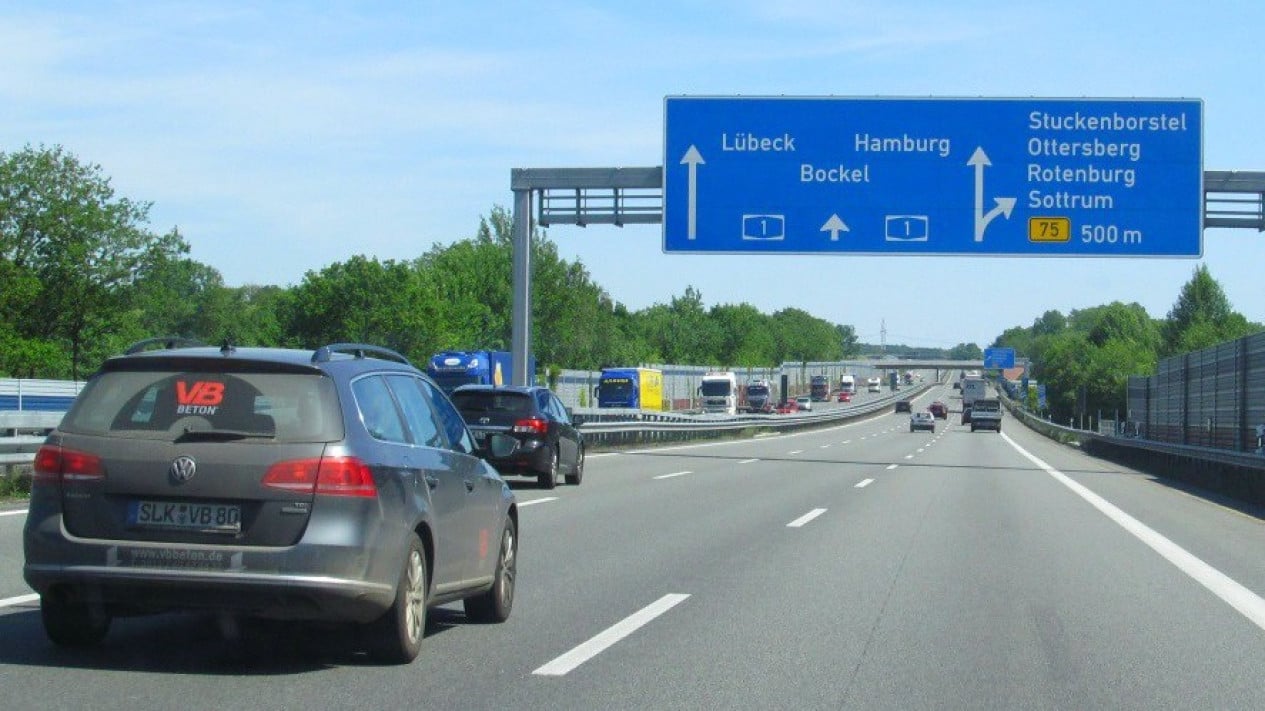 Foto Benarkah Tanpa Batas Kecepatan? Mengenal Autobahn, Jalan Tol Legendaris Jerman