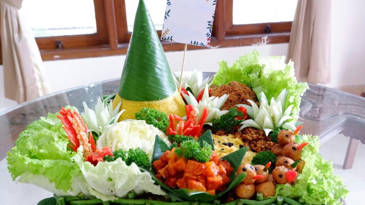 Foto 5 Cara Menghias Tumpeng yang Wajib Dicoba agar Tampilan Jadi Menarik