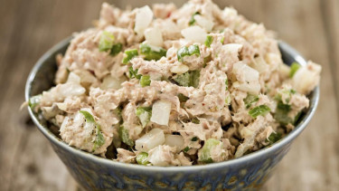Apa Itu Tuna Bound Salad? Resep, Cara, dan Tips Membuatnya