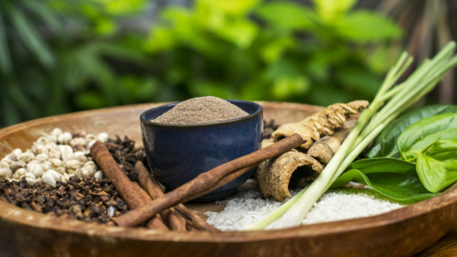 Cara Mudah Membuat Boreh Tradisional Bali untuk Tubuh Hangat dan Kulit ...