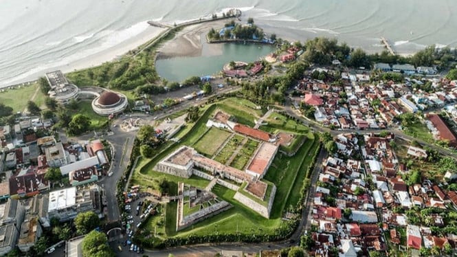 5 Tempat Wisata Terbaik di Bengkulu dengan Keindahan Alam dan Sejarah ...