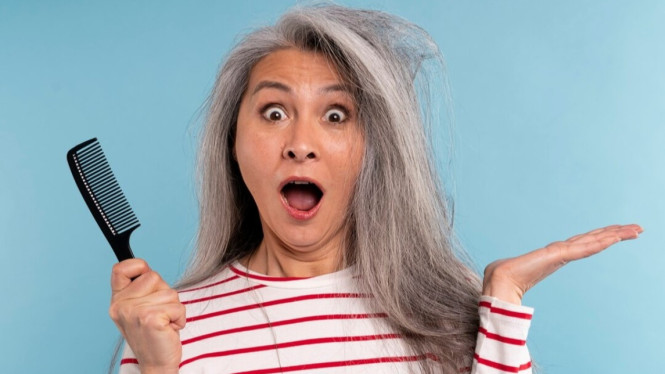 Uban di Usia Muda? Kenali Penyebabnya dan Cara Mengatasinya